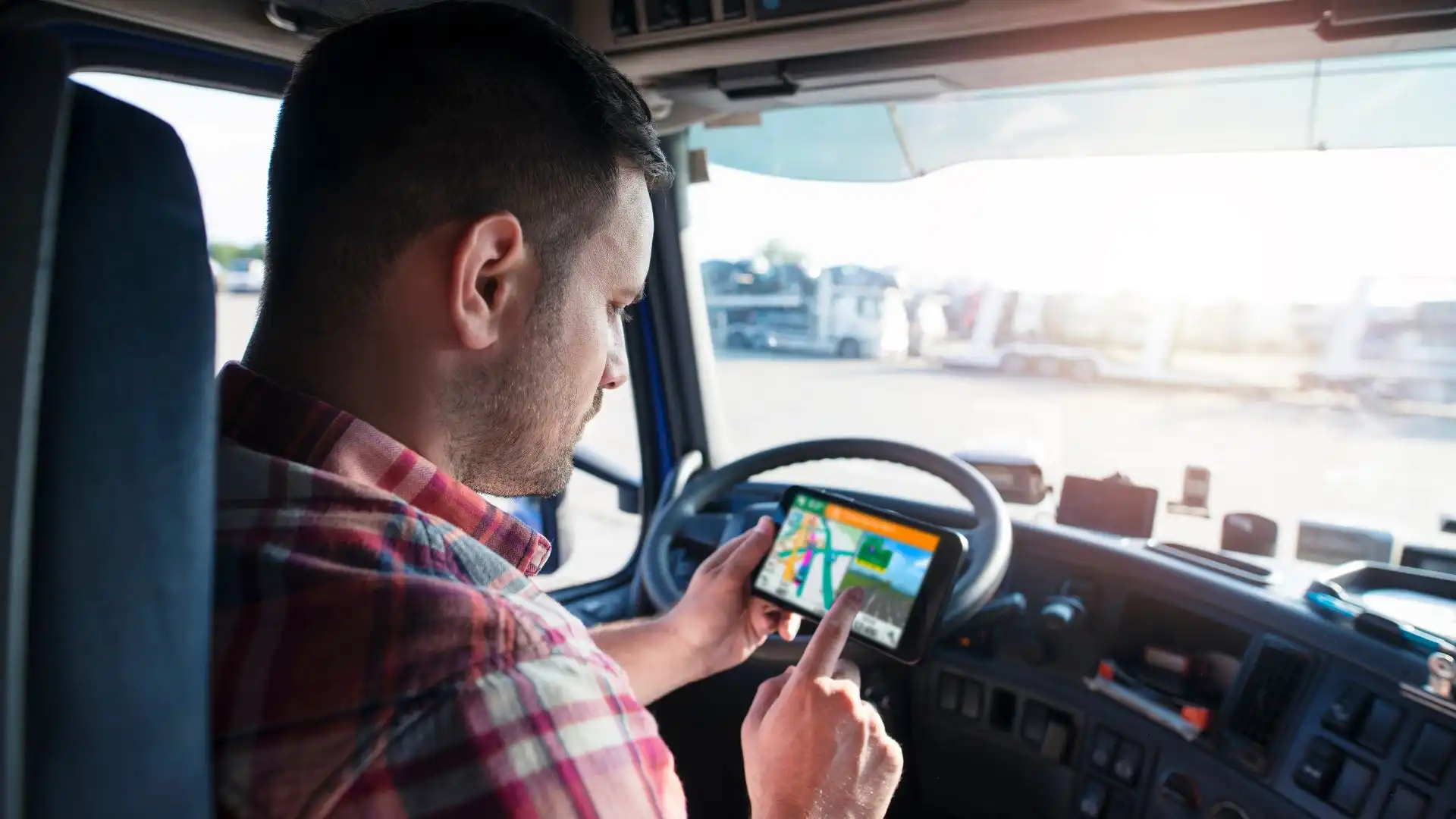 7 Best Routing Mobile Apps For Commercial Truck Drivers
